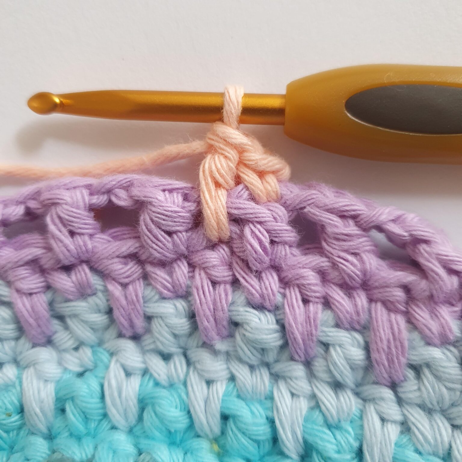 Interlocking arches – Studio Madelaine Crochet Patterns