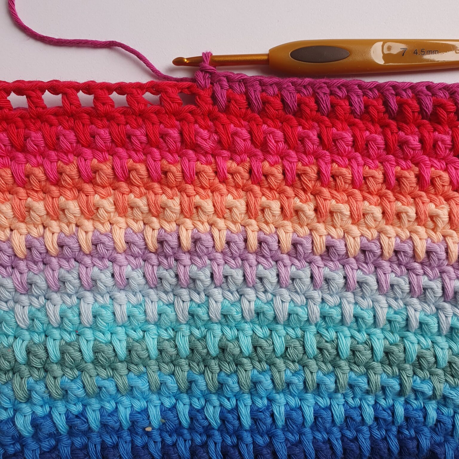 Interlocking arches – Studio Madelaine Crochet Patterns